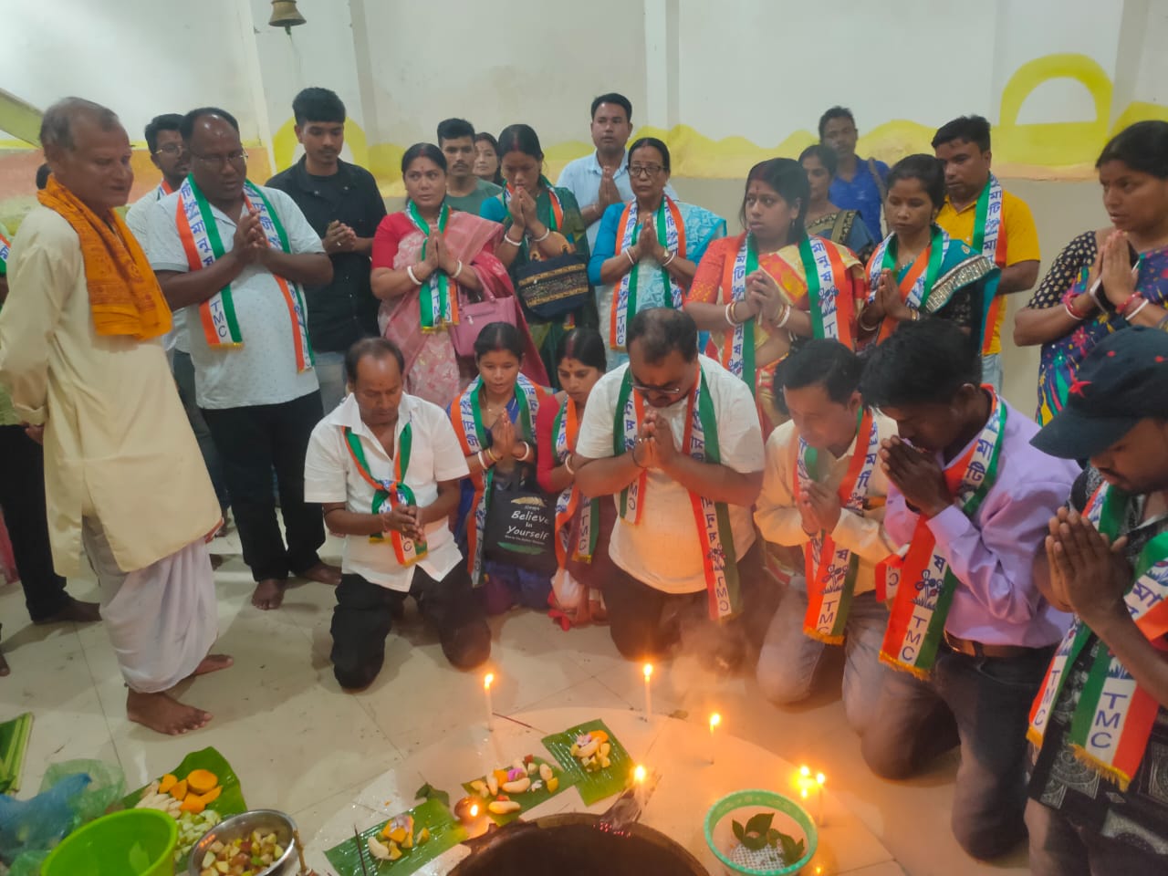 Trinamool candidates begin election campaign in Rajganj's Majhiali ...