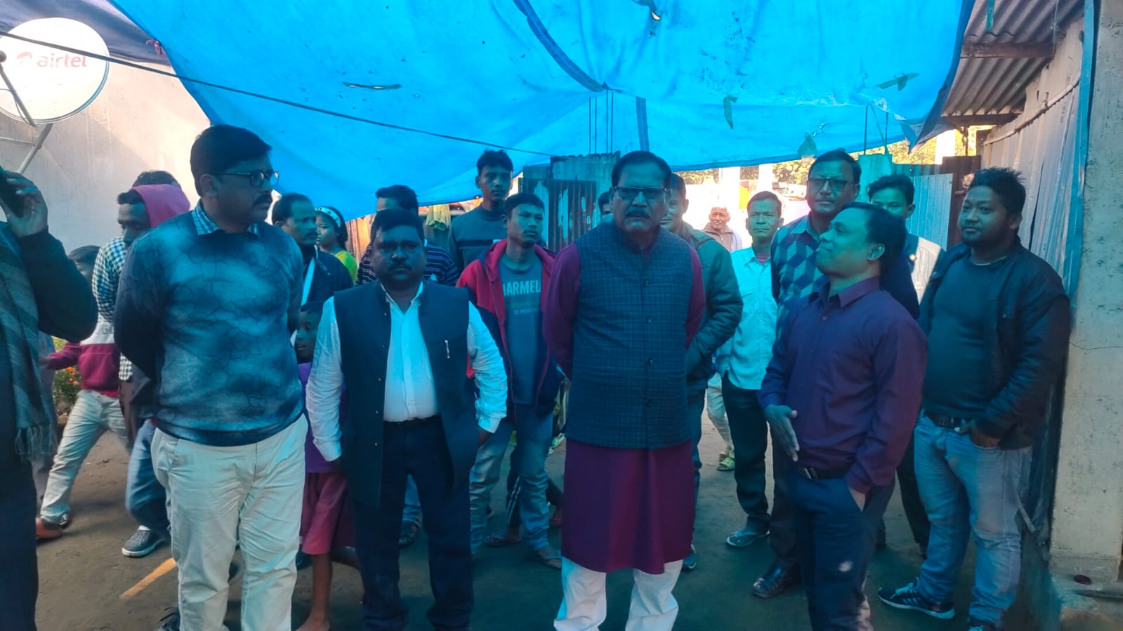 Rajganj MLA visits house of deceased youth and his friend who were ...