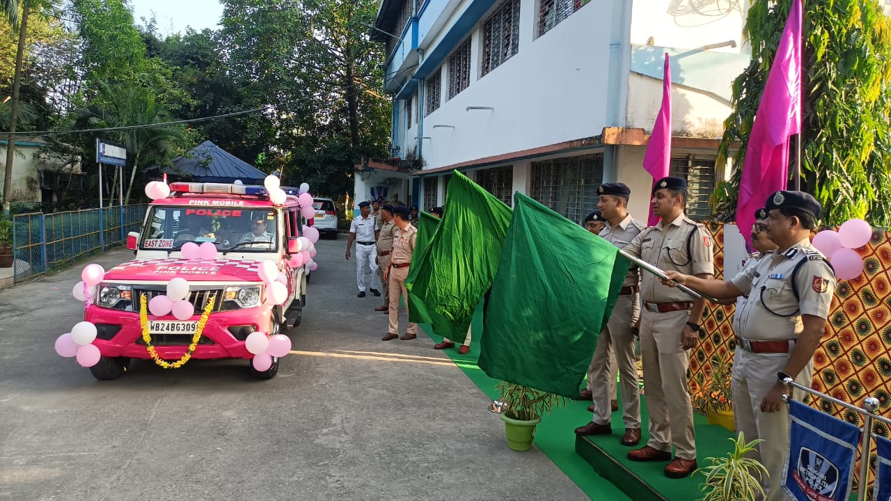 Siliguri Police Commissionerate launches ‘Pink Mobile Patrolling Van’ for women’s safety ...
