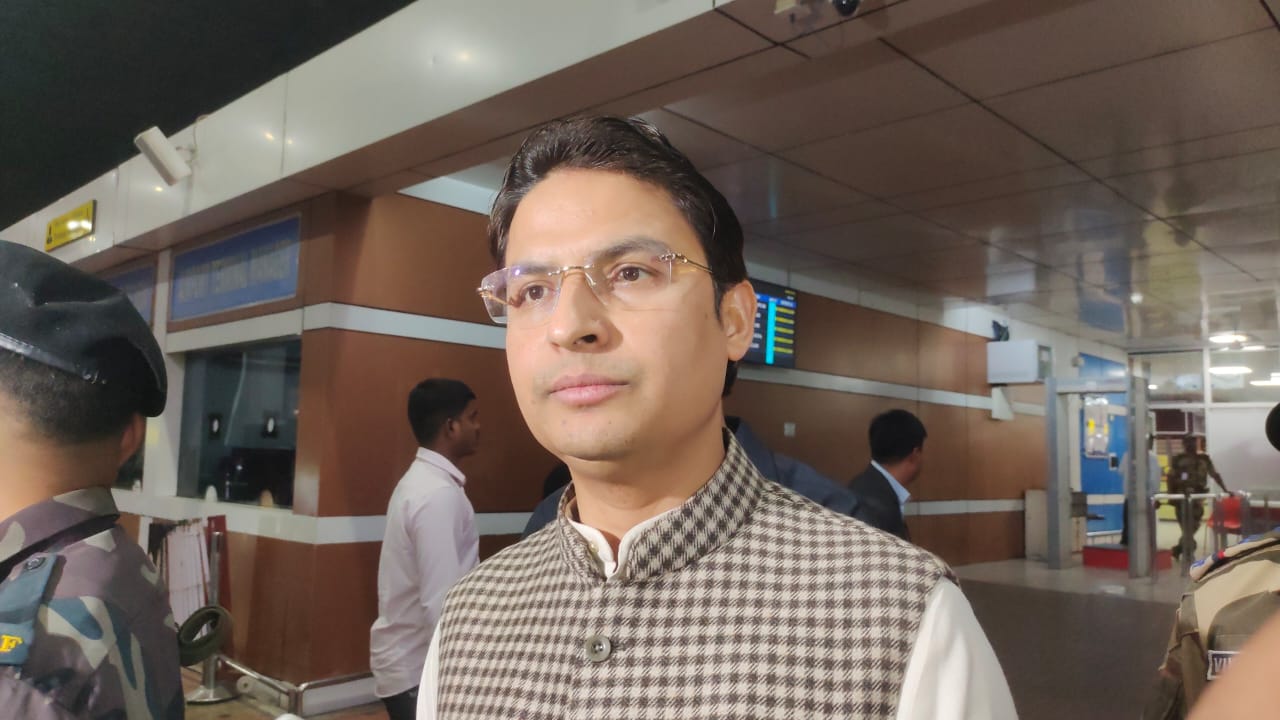 MP Raju Bista meets Governor, opposes WB govt’s 30% Tea Land Diversion ...