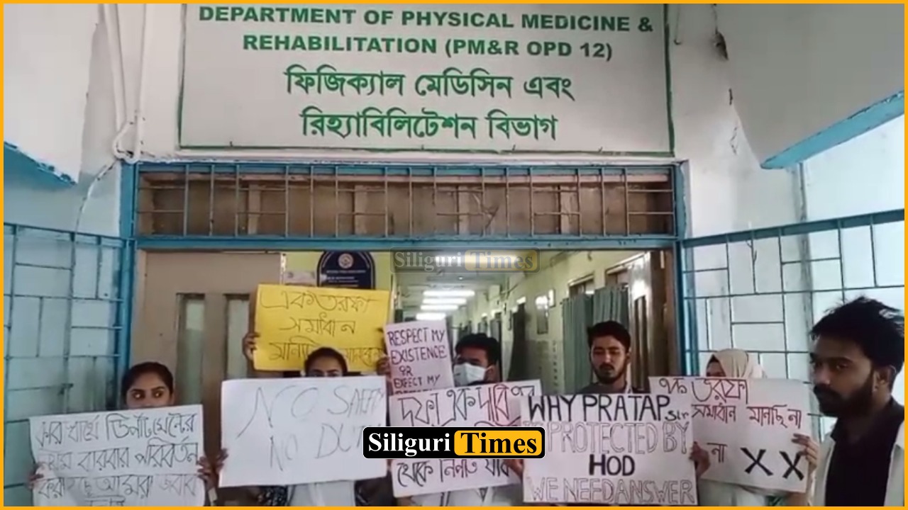Students protest against alleged sexual harassment of female student at ...
